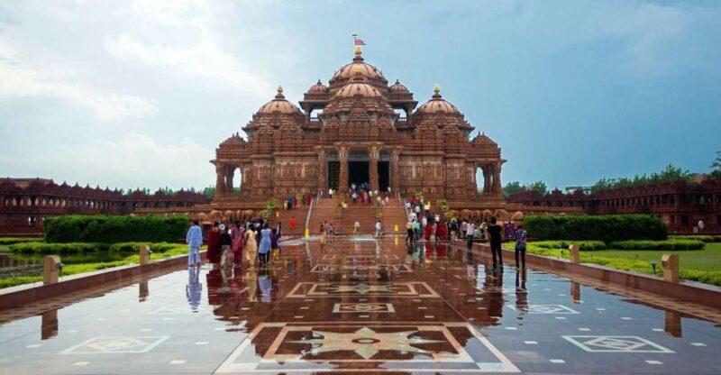 Tour To Swaminarayan Akshardham Guide & Delhi Transfers - Who Should Consider This Tour?