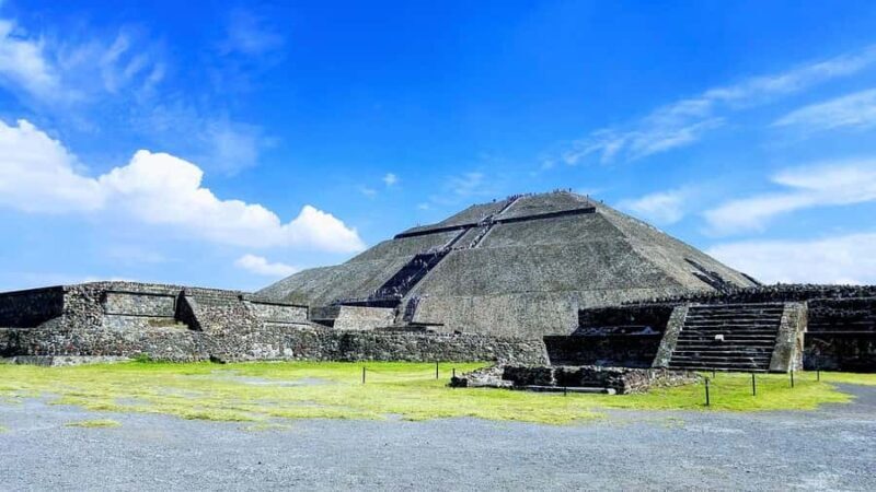 Tour to Teotihuacan by panoramic minibus - FAQ