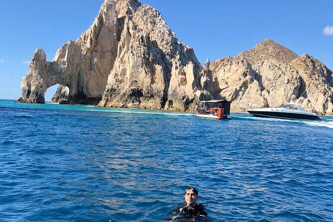 Tour to The Arch and Lover's Beach (optional) from Cabo - Authentic and Valued Experience