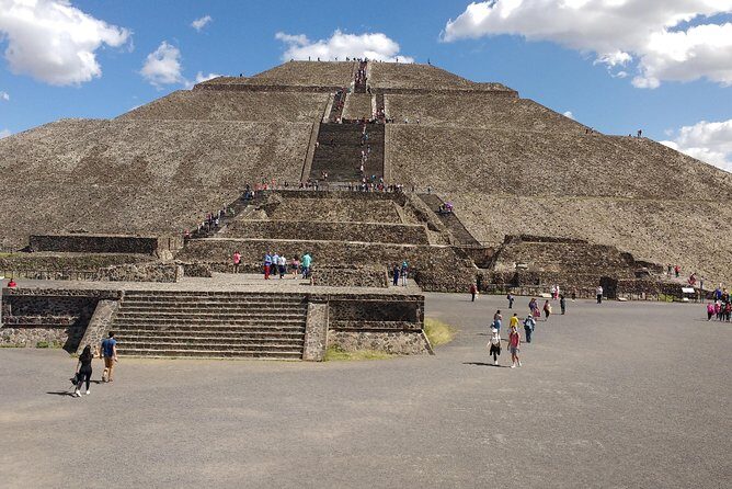 Tour to the Pyramids of Teotihuacán, starting from Querétaro - Who Should Book This Tour?