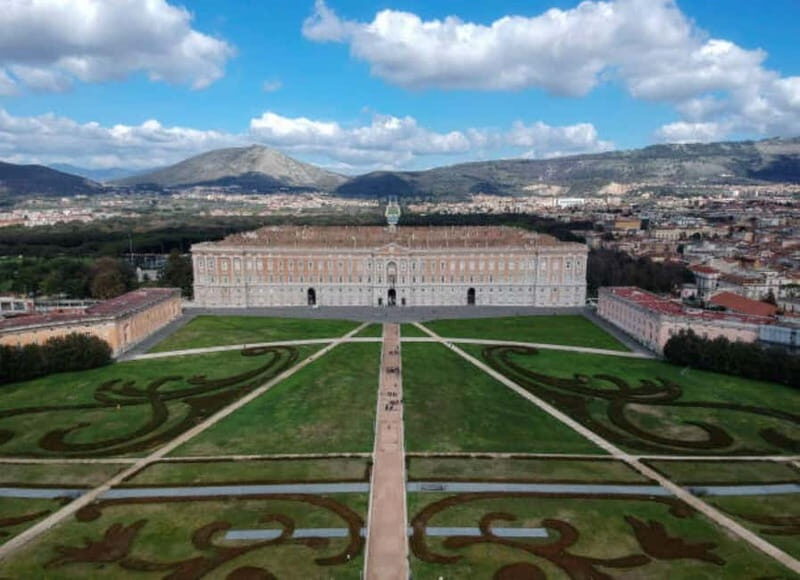Tour to the Royal Palace of Caserta and Monte Cassino: with Guide and Tickets Included - An In-Depth Look at the Experience