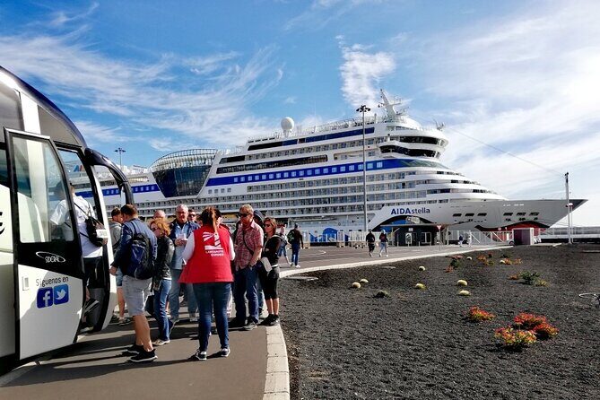 Tour to Timanfaya, La Geria and Laguna Verde for cruise passengers - The Itinerary Breakdown: What You’ll See and Do