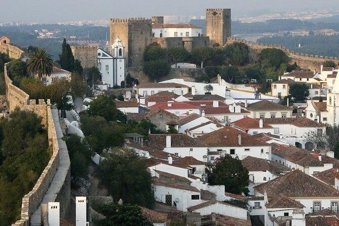 Tour / Transfer Lisbon Porto or Porto Lisbon - The Sum Up