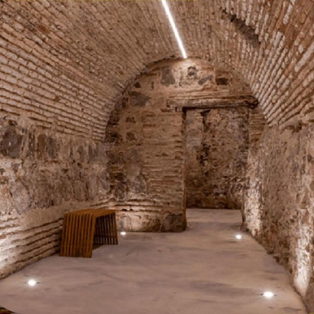 TOUR TRES CULTURAS - The Posada de la Hermandad: Medieval Social Hub
