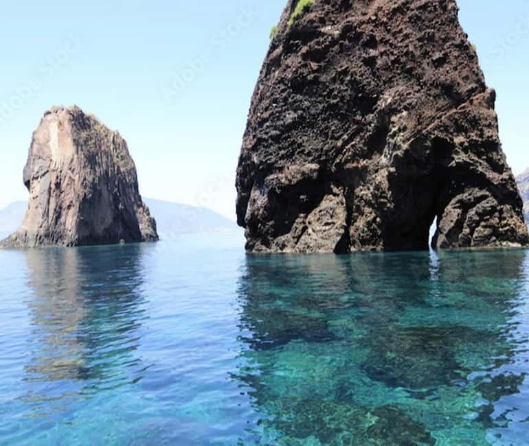 TOUR- Vulcano,Lipari,Panarea, and Stromboli (Max 5P) - Key Points