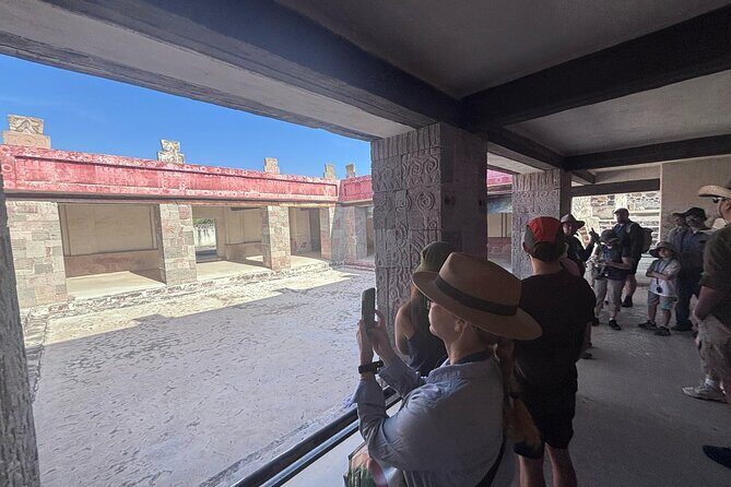 Tour with an expert archaeologist in Teotihuacan - Key Points