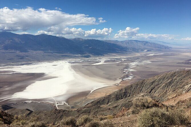 Tour with French Guide of Death Valley - Authenticity and Experience