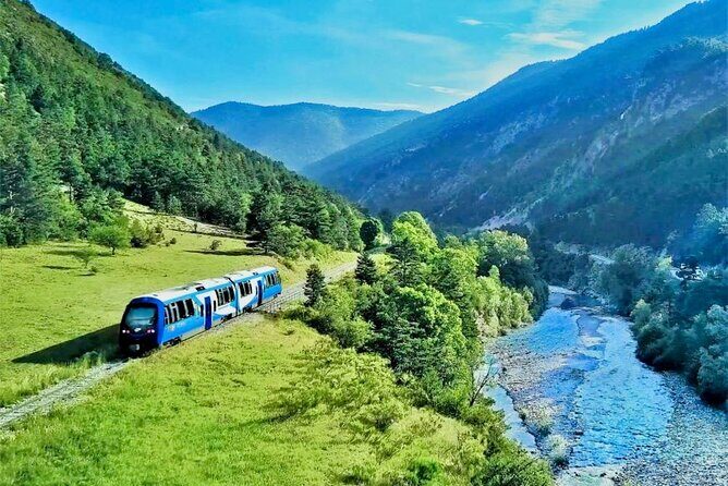 Tour with the Mountain Train, Trek to Mystic Forest and Castle - An Insightful Introduction to the Tour
