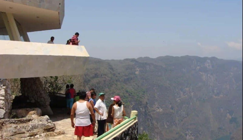 Tour ZOOMAT, Christ of Chiapas, Sumidero Canyon Viewpoints in Spanish - Authenticity and Value