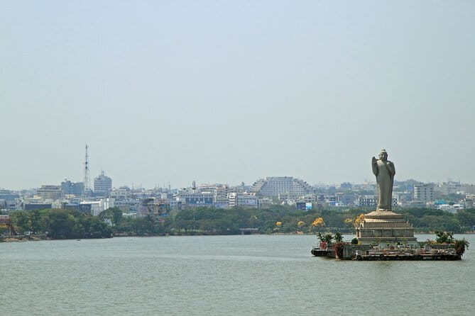Tourisct Highlights of the Hyderabad (Guided Fullday Sightseeing Tour by Car) - Who Would Enjoy This Tour?