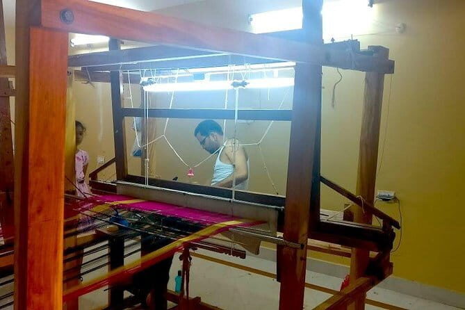 Tourisct Highlights of the Hyderabad (Guided Fullday Sightseeing Tour by Car) - FAQ