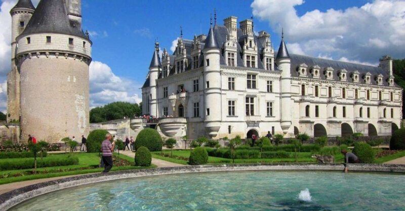 Tours/Amboise: Chambord, Chenonceau Day Trip & Wine Tasting - An In-Depth Look at the Loire Valley Castles and Wine Tour