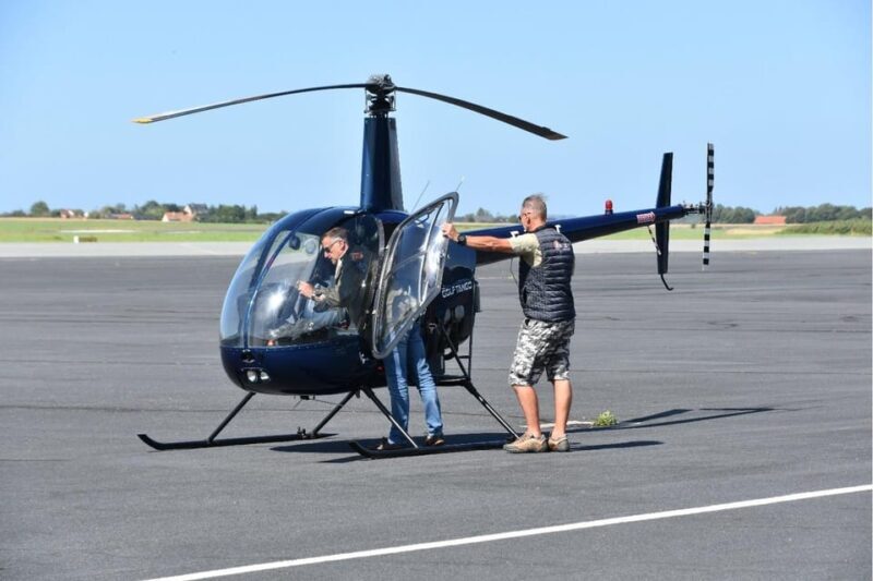 Toussus le Noble: 30 minutes Helicopter Flying Lesson - The Details That Make a Difference