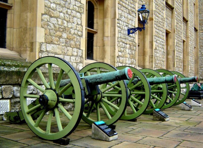 Tower of London and Tower Bridge Private Tour - An In-Depth Look at the Tour Experience