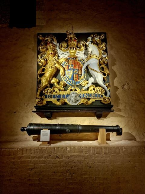 Tower of London Crown Jewels and English Royal History Tour - The Crown Jewels: The Highlight of the Tour