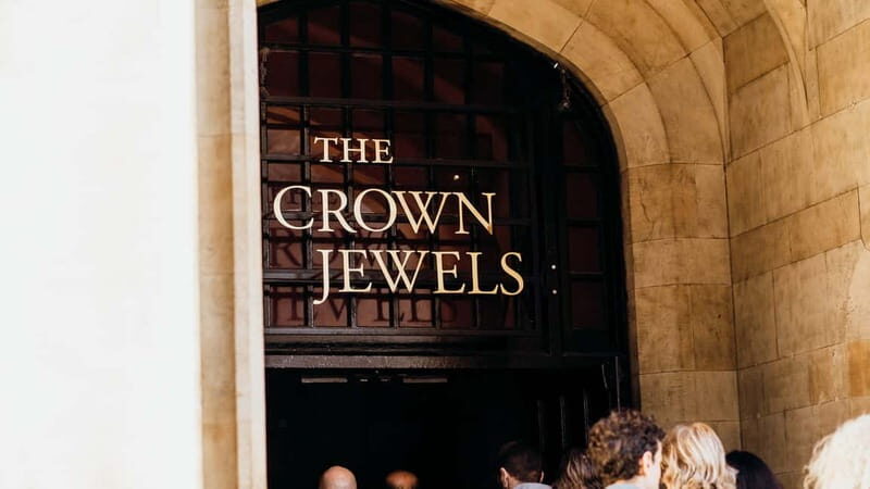 Tower of London Tour with Crown Jewels, plus River Cruise - An In-Depth Look at the Experience