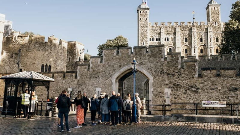 Tower of London Tour with Crown Jewels, plus River Cruise - Authentic Insights from Past Participants