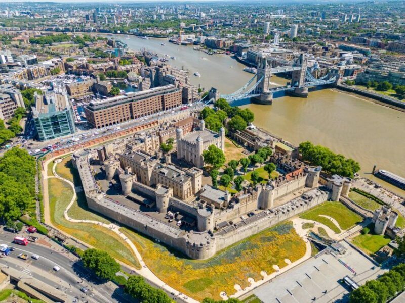 Tower of London Tour with Private Guide, Tickets, Pickup - FAQ