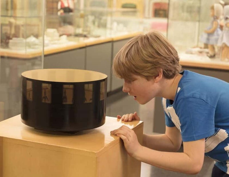Toy Museum: toys belonging to Anna Maria and Salvador Dalí and García Lorca - How Does the Tour Offer Value?