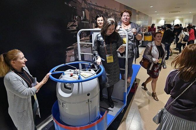 Toyosu Market Morning Tuna Auction and Tsukiji Food Tour with Licensed Guide - Why This Tour Is Worth Your Time