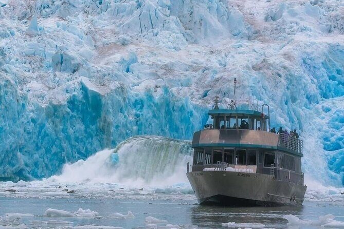 Tracy Arm Fjord and Glacier Explorer from Juneau - Key Points