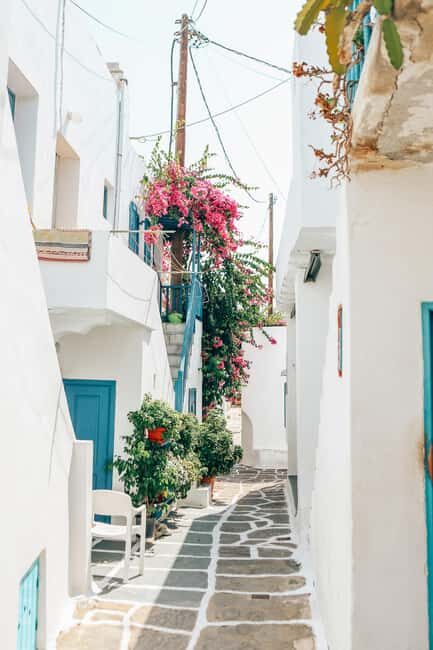 Tradiotional food and drinks with a Mykonian girl - The Experience Through the Lens of Reviewers