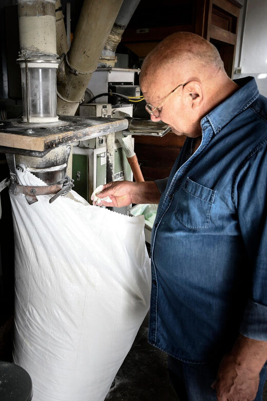 Tradition and taste: tour of Caltagirone's historic mill - Practical Details and Logistics