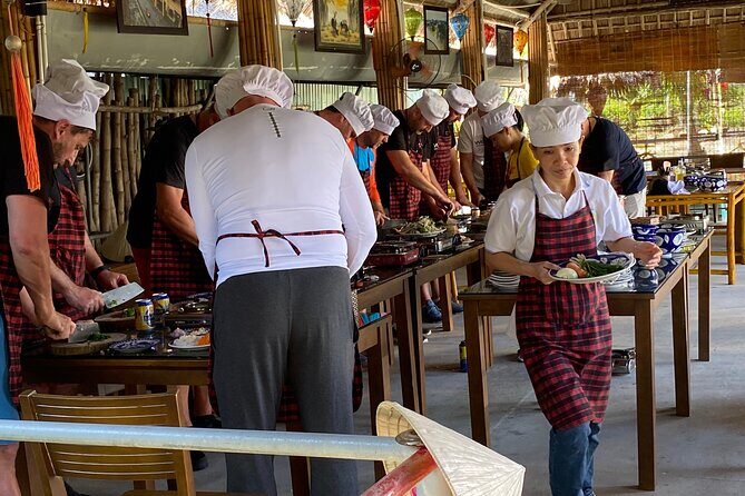 Traditional Cooking Class and Meal with a Local Chef - Who Will Love This Experience?