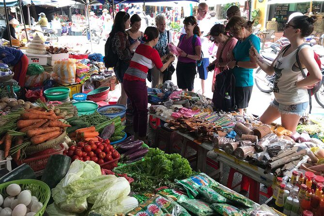 Traditional Cooking Class with Basket Boat Ride and market Tour - Who Will Love This Tour?