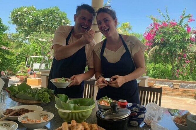 Traditional Cooking Class with Market Tour in Ho Chi Minh - Key Points