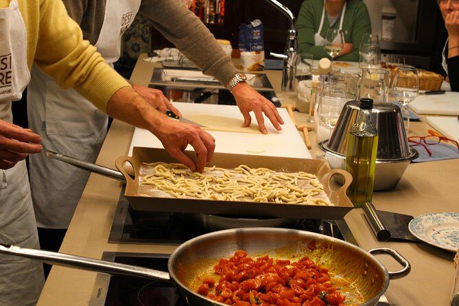 Traditional Home Cooking in Modena,Tagliatelle, Tortelloni & Wine - Key Points