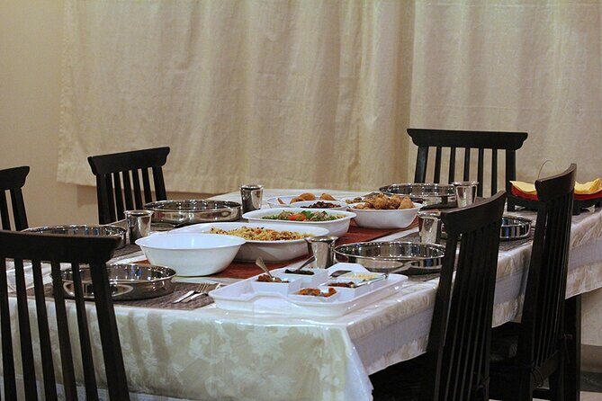 Traditional Hyderabadi Cooking Class in a Local Home - The Cooking Class and Cultural Insights