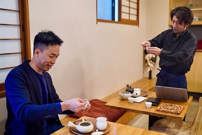 Traditional Japanese Sencha Tea Brewing Lesson with Sweets - Key Points