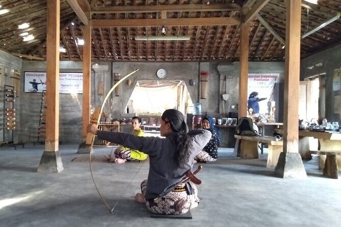 Traditional Javanese Archery Class - A Closer Look at the Experience