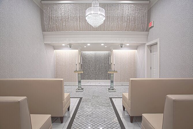 Traditional Las Vegas Wedding Package - Venue and Ambience
