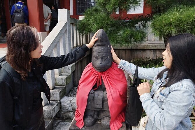 Traditional Morning Walking Tour with a Local Guide - Key Points