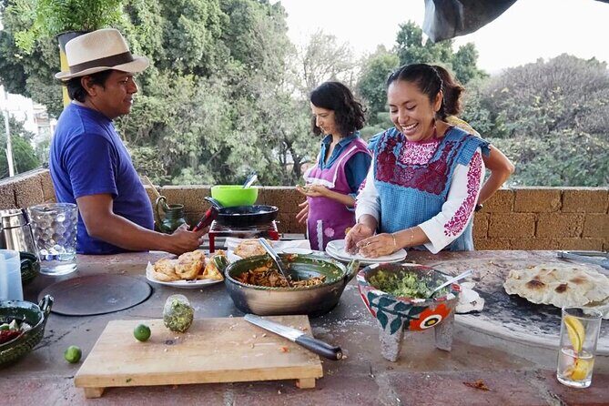 Traditional Oaxaqueña Cooking with Grandma's Recipes - Authenticity and Comfort