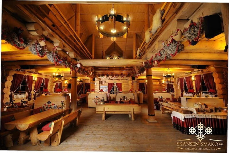 Traditional Polish Dinner with Live Folk Music - Booking and Practical Information
