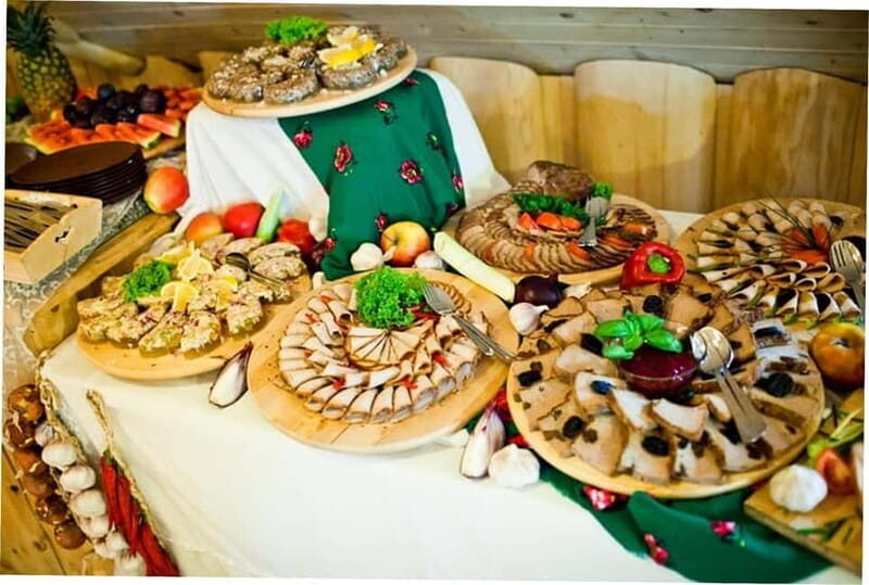 Traditional Polish Dinner with Live Folk Music - FAQ