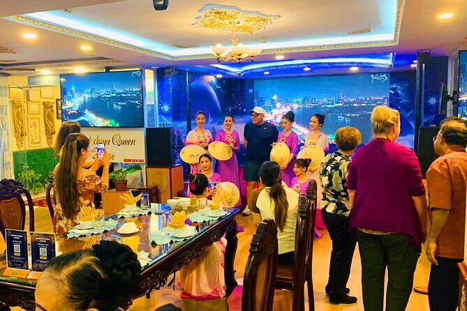 Traditional Water Puppet Show & Dinner On Cruise - A Detailed Look at the Experience