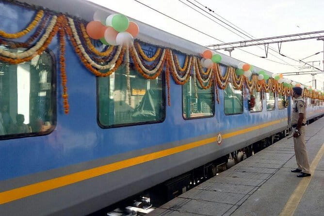Train Gatimaan to Shatabdi Train from Delhi - Key Points