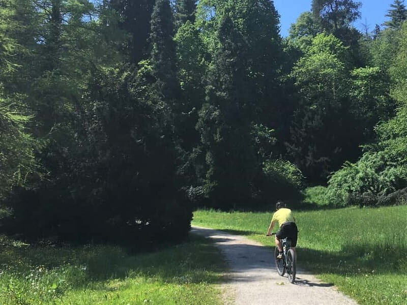 Trakoan: Lakes and Mystical Castles Guided Bike Tour - What Makes This Tour Stand Out?
