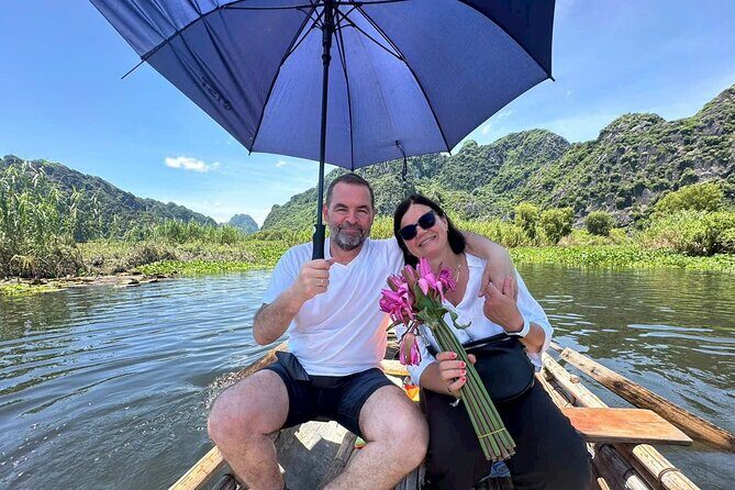 Trang An Boat Trip Hoa Lu and Mua Cave Small-Group Day Tour - Frequently Asked Questions