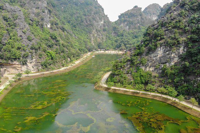 Trang An Grottoes - Mua cave (Viewpoint) - Hoa Lu ancient capital - Analyzing the Value