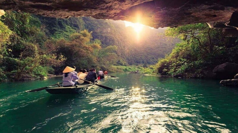Trang An - Mua Cave - Hoa Lu - Biking- visiting local family - The Real Benefits: Why This Tour Works