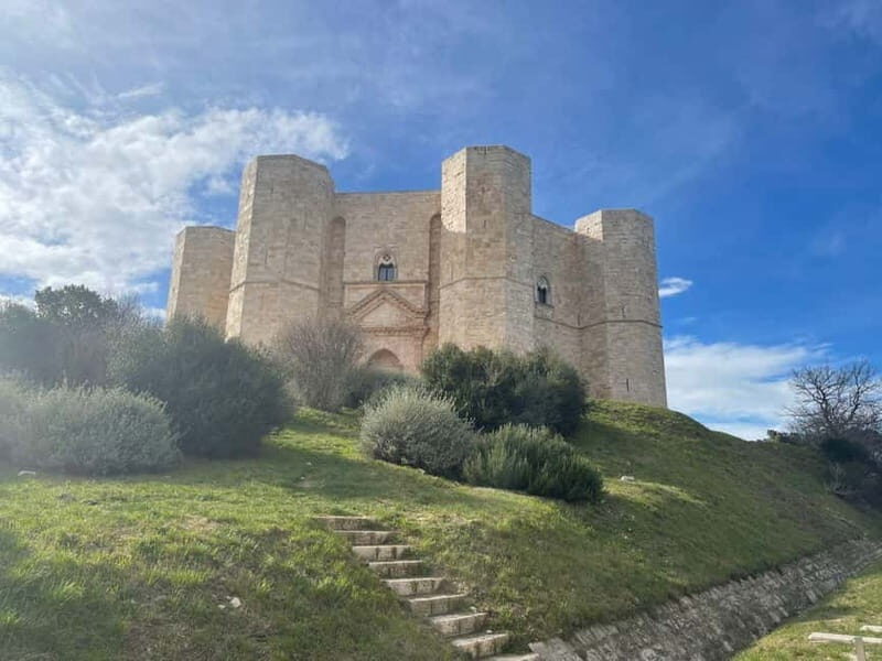TRANI AND CASTEL DEL MONTE: guided tours and transfers from Matera - Key Points