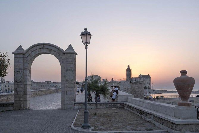 TRANI and Castel Del Monte UNESCO from your accomodation - What You’ll Experience at Each Stop