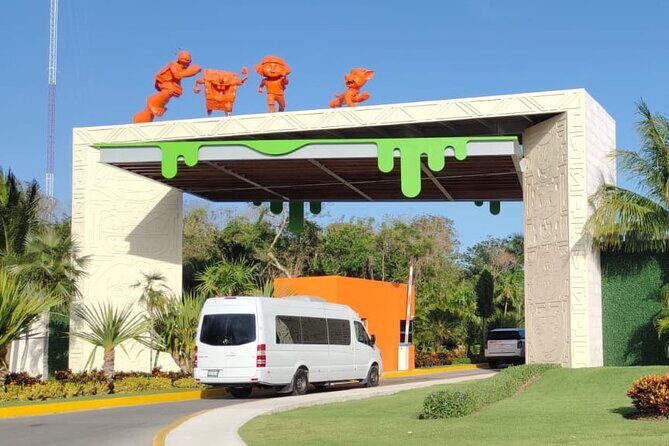Transfer Airport to Hotel Nickelodeon from 1 to 8 persons - The Experience: What to Expect