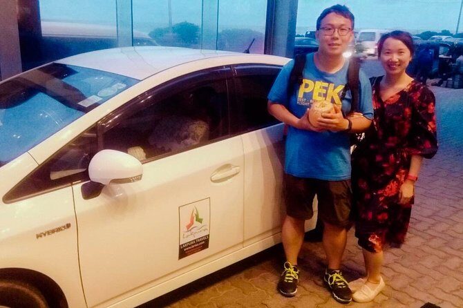 Transfer between Colombo Airport (CMB) and Cinnamon Lakeside, Colombo - A Detailed Look at the Transfer Experience