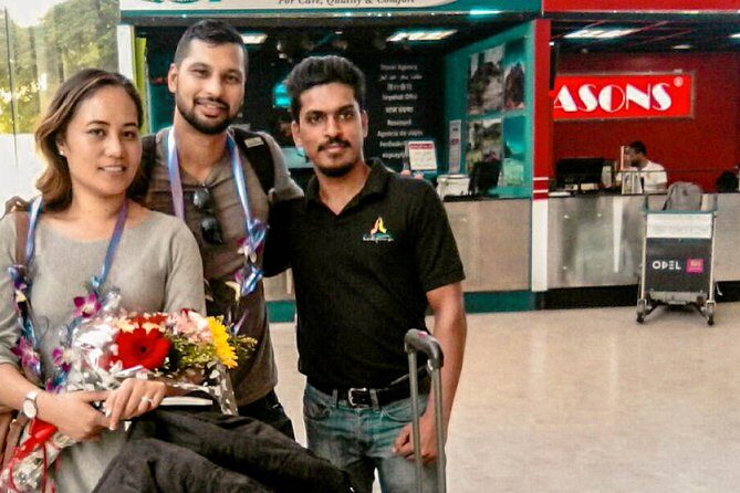 Transfer between Colombo Airport (CMB) and Green Park Beach Hotel, Trincomalee - Key Points